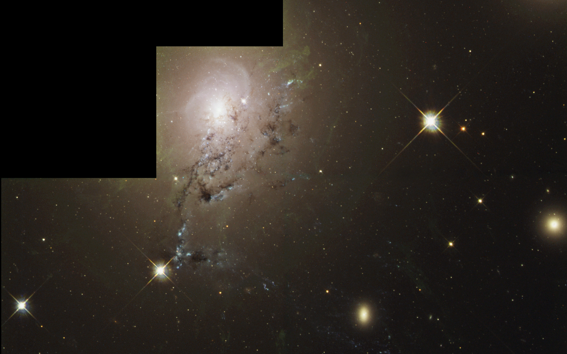 NGC 1275 - Full WFPC2 Mosaic | ESA/Hubble